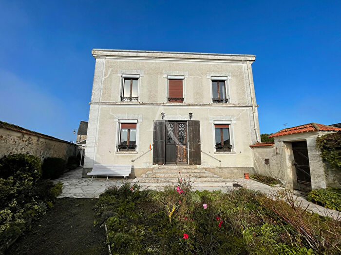 Étréchy : Maison 7 pièces à vendre