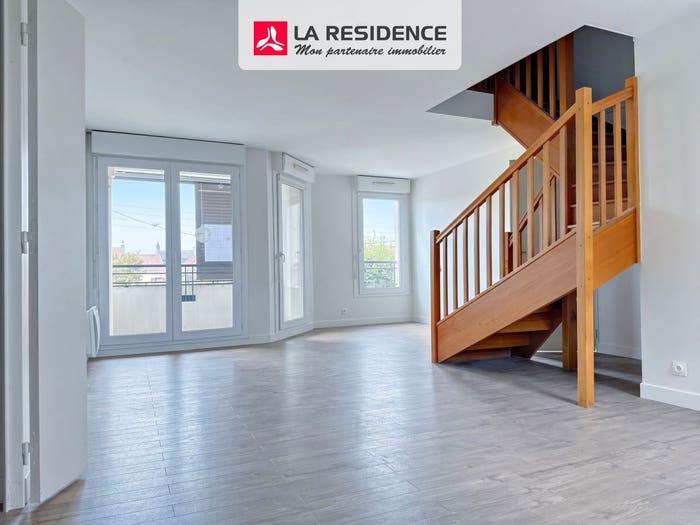 Les Mureaux, Centre-ville : Appartement 4 pièces à vendre