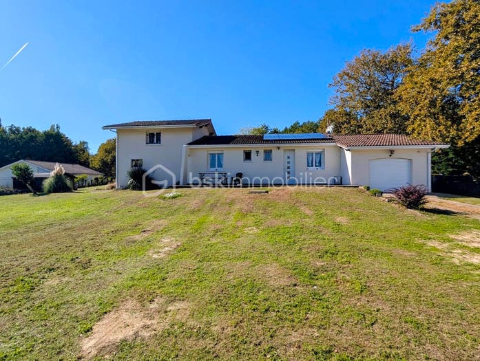 Maison 5 pièces à Laruscade, à vendre