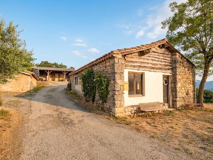 Maison 10 pièces à Fourtou, à vendre