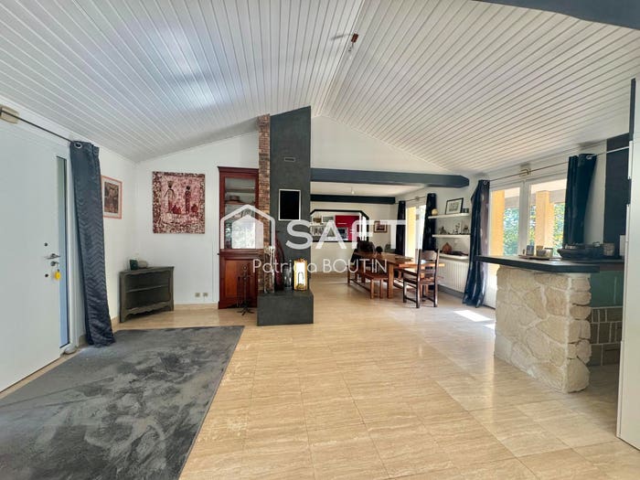 Maison 8 pièces à Chizé, à vendre