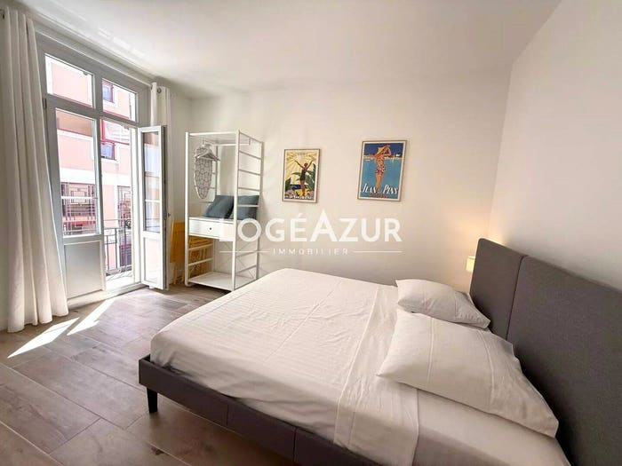 Centre Ville, Antibes : Appartement 1 pièce à louer