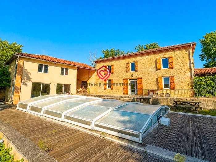 Larcan - Maison 9 pièces à vendre