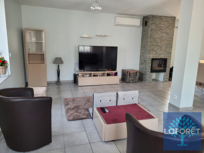 Mérobert : Maison 7 pièces à vendre