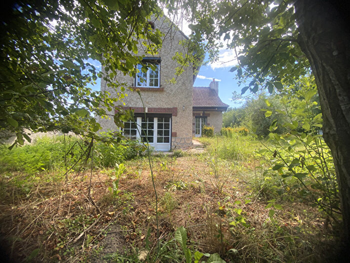 Maison 5 pièces à Lorris, à vendre