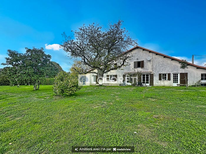 Maison 7 pièces à vendre à Pompaire
