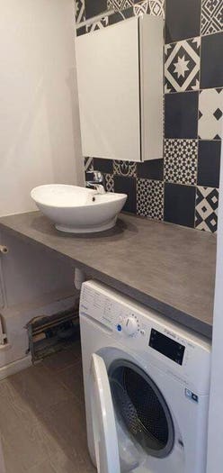 Centre Ville, Corbeil-Essonnes : Appartement 1 pièce à louer