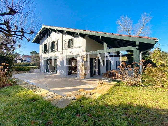 Maison 7 pièces à Bidart, à vendre