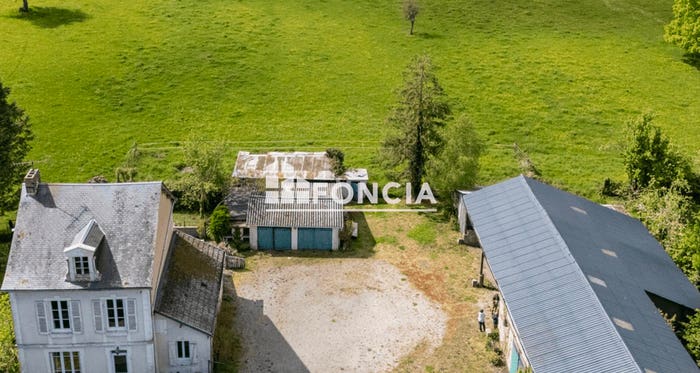 Maison 7 pièces à Coulombiers, à vendre