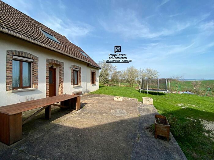 Maison 5 pièces à vendre à Nailly