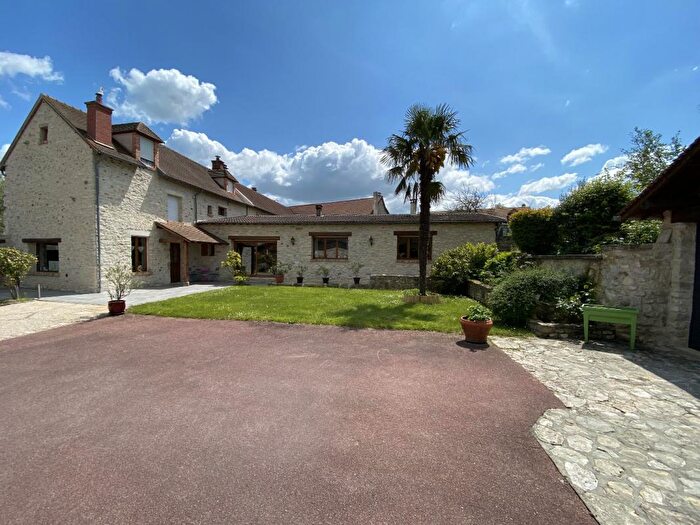 Jouy-Mauvoisin : Maison 7 pièces à vendre