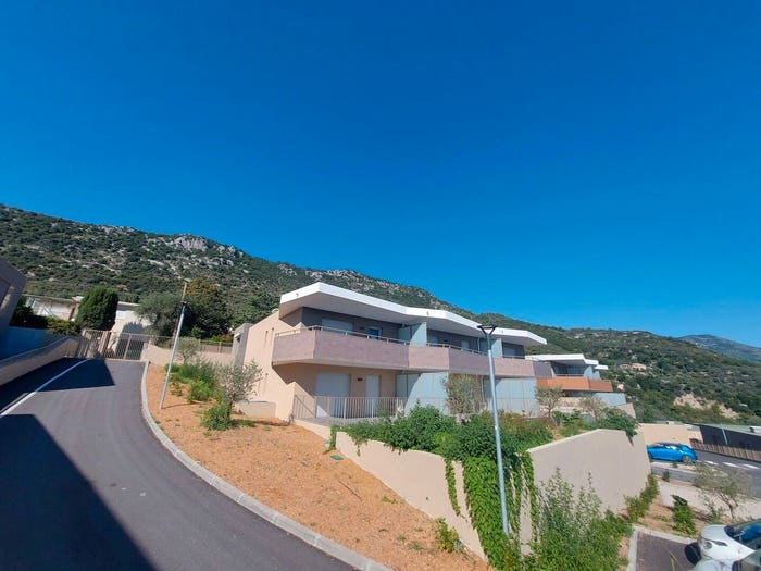 Appartement 3 pièces à louer - Châteauneuf-Villevieille