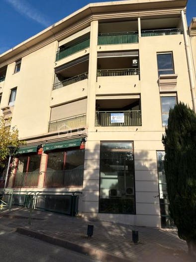 Manosque, Collines du Sud : Appartement 3 pièces à vendre
