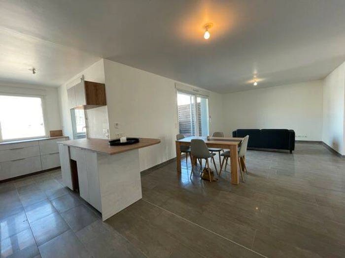 Nord Est, Saint-Julien-en-Genevois - Appartement 4 pièces à louer