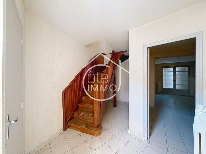 Maison 4 pièces à Sainte-Foy-la-Grande, à vendre