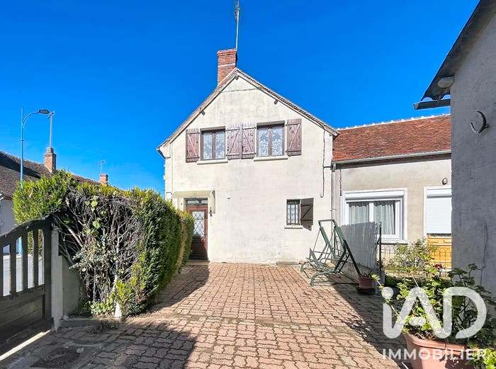 Le Veurdre : Maison 5 pièces à vendre