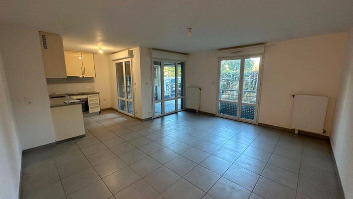 Hôtel de Ville, Créteil : Appartement 2 pièces à louer