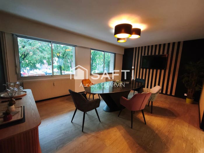 Appartement 5 pièces à Lons-le-Saunier, Centre-ville, à vendre