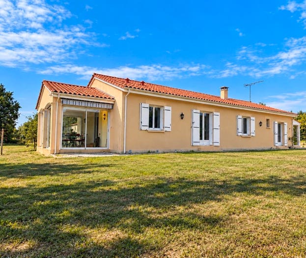 Maison 4 pièces à Creysse, à vendre