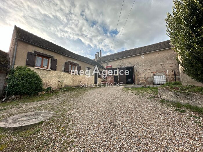 Maison 2 pièces à Villemanoche, à vendre