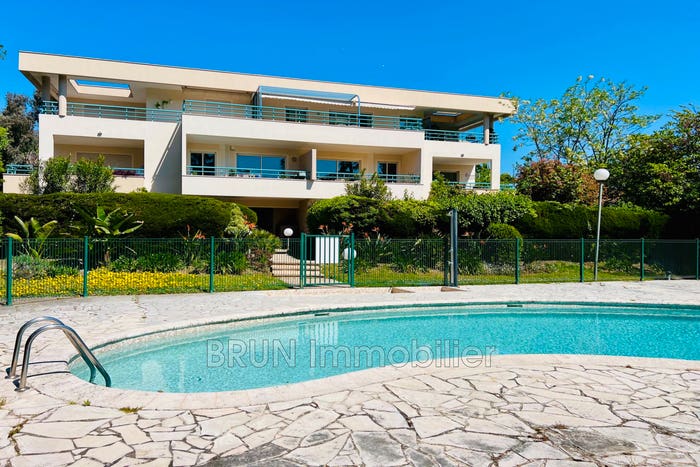 Antibes, Antibes-les-Pins, Trianon, Le Fournel, Peyregoue : Appartement 2 pièces à vendre