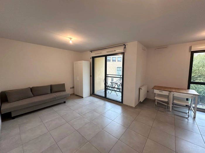 Centre Ville, Aix-en-Provence : Appartement 1 pièce à louer