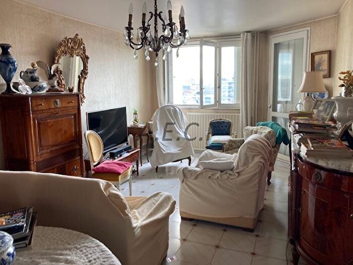 Asnières-sur-Seine, Centre-ville - Appartement 4 pièces à vendre