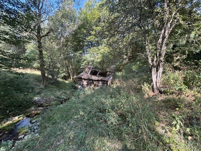 Freycenet-la-Cuche : Maison 1 pièce à vendre