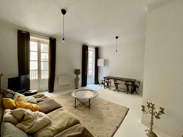 Arènes, Nîmes - Appartement 2 pièces à louer