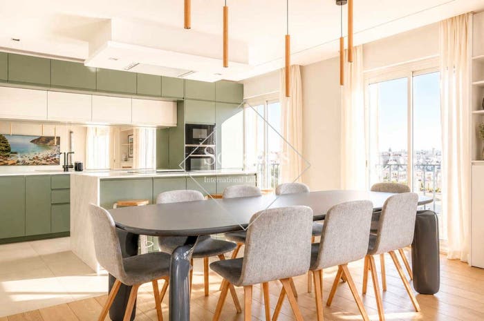 Appartement 4 pièces à Paris 16ème, Dauphine, à vendre