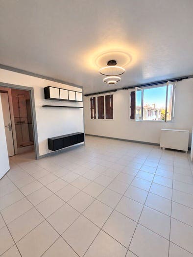 Appartement 1 pièce à louer - Ormesson-Jean Jaurès, Épinay-sur-Seine