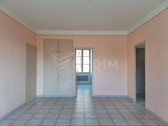 Appartement 3 pièces à louer à Saint-Sauveur-en-Puisaye