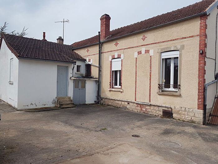 Maison 7 pièces à Auxerre, Saint-Julien, Saint-Amâtre, à vendre
