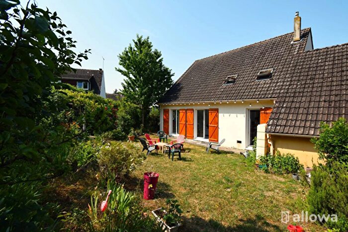 Mantes-la-Ville, Domaine de la Vallée : Maison 8 pièces à vendre