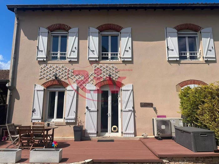 Maison 4 pièces à louer à Saint-Prim