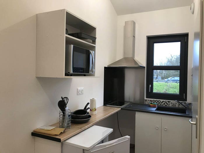 Le Bourg sous la Roche-Rivoli-Courtaisière, La Roche-sur-Yon : Appartement 1 pièce à louer
