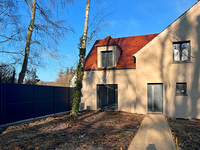 Maison 5 pièces à vendre à Le Val-Saint-Germain