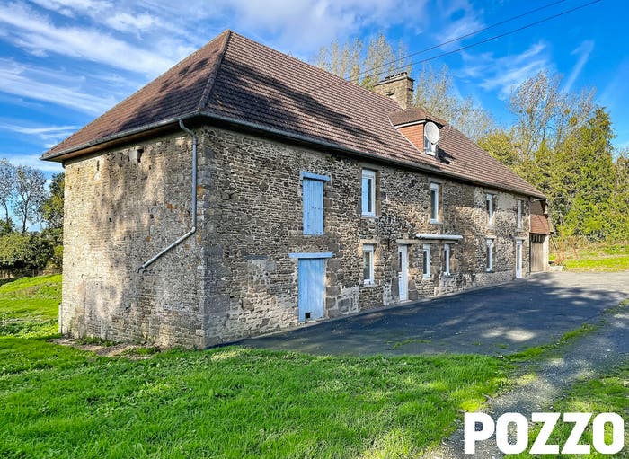 Guilberville : Maison 14 pièces à vendre