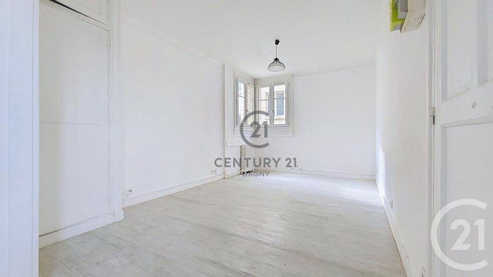 Appartement 1 pièce à Neuilly-Plaisance, à louer
