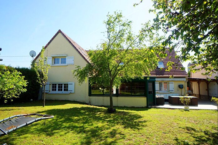 Maison 12 pièces à vendre - Limay, Centre-ville