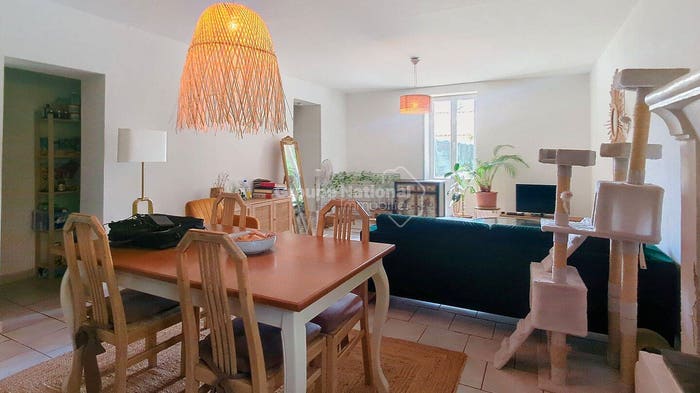 Maison 3 pièces à louer à Est, Bollène