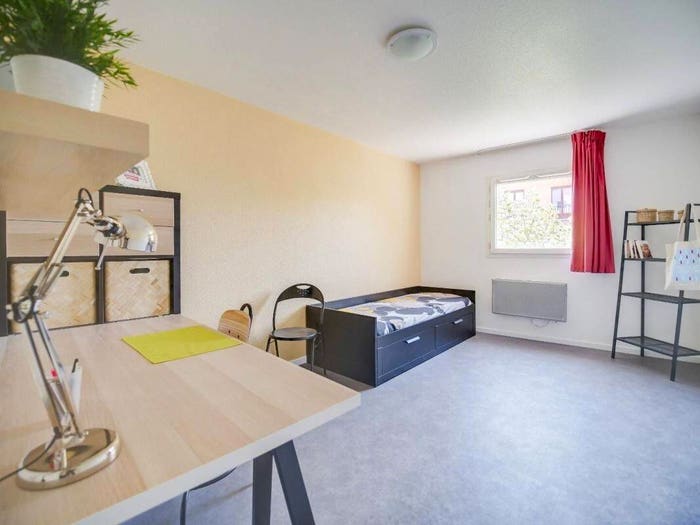 Centre Ville, Aix-en-Provence - Appartement 1 pièce à louer