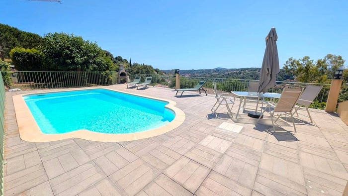 Maison 5 pièces à louer à Village-Saint Julien-Saint Pierre, Biot