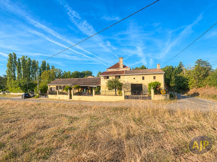 Maison 6 pièces à Nérigean, à vendre