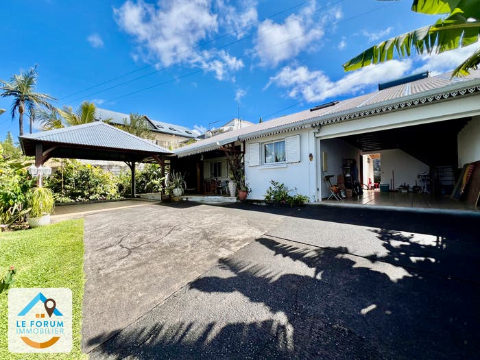Saint-Joseph : Maison 5 pièces à vendre
