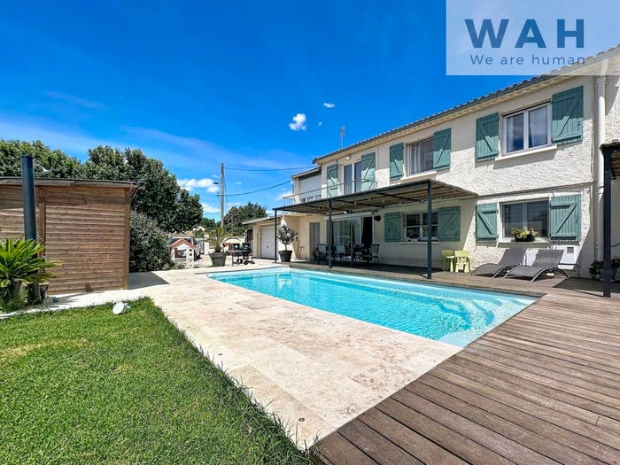 Maison 8 pièces à vendre à Rodilhan