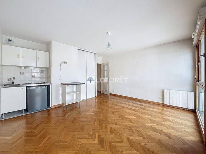 Appartement 1 pièce à louer à Centre Ville, Saint-Cyr-l'École