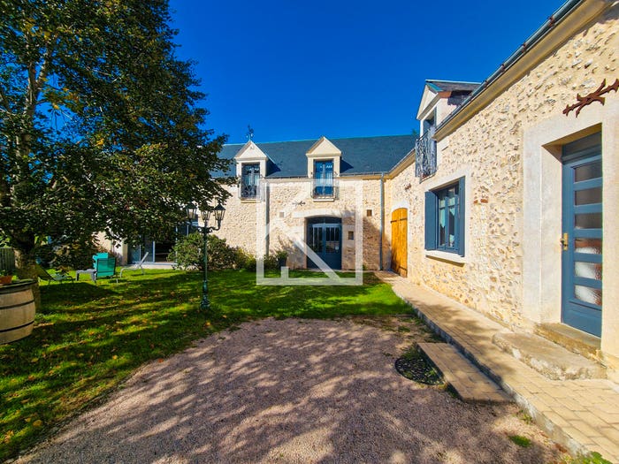 Maison 10 pièces à vendre - Tauxigny