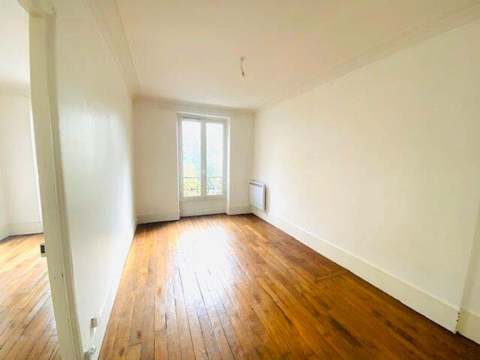 Appartement 3 pièces à louer à Faubourg du Temple-Hôpital Saint Louis, Paris 10ème arrondissement