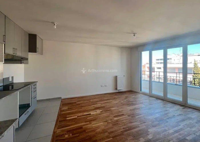 Centre-Voltaire, Asnières-sur-Seine : Appartement 2 pièces à louer